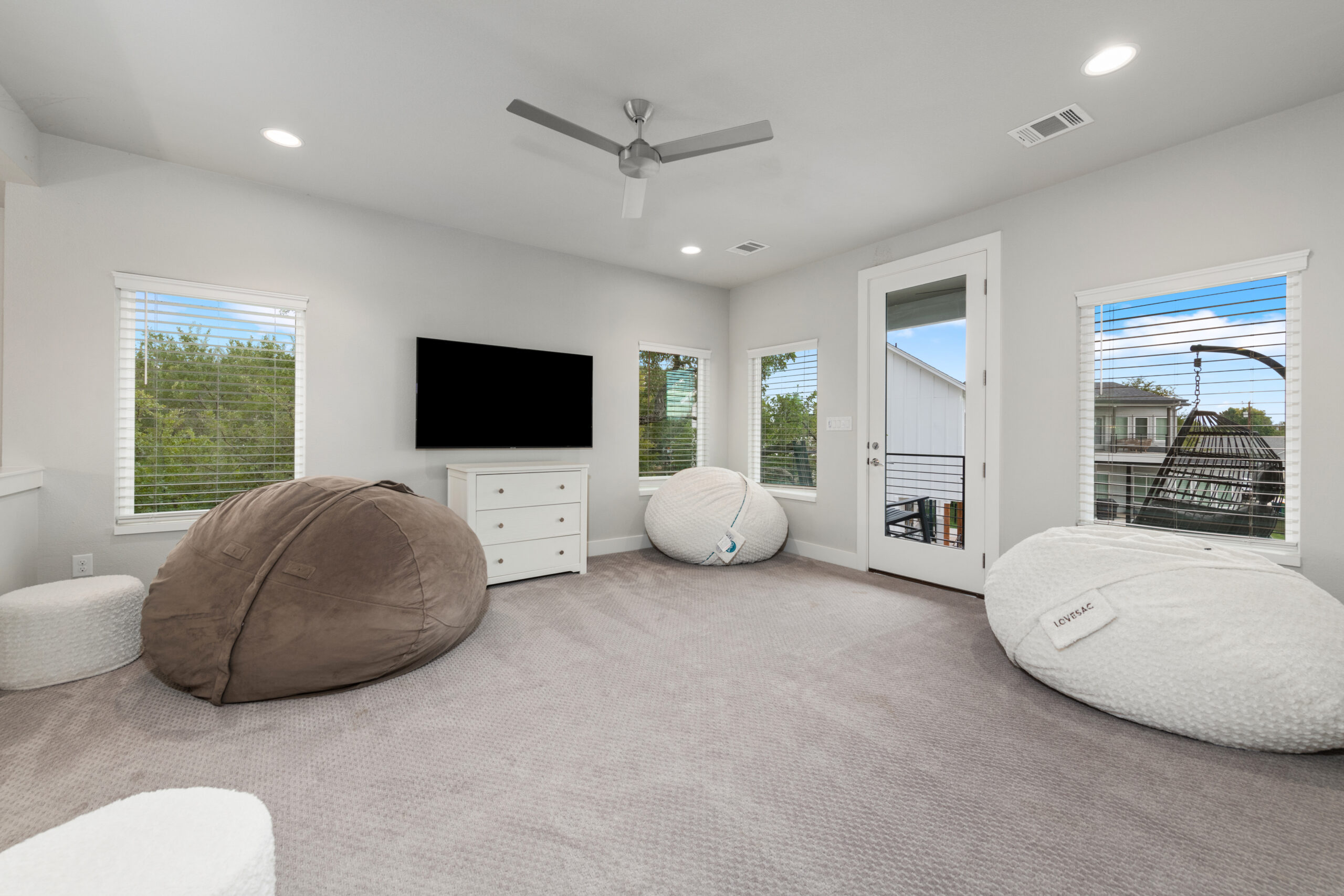 2305 Belaire Drive | Waterfront home on Lake LBJ