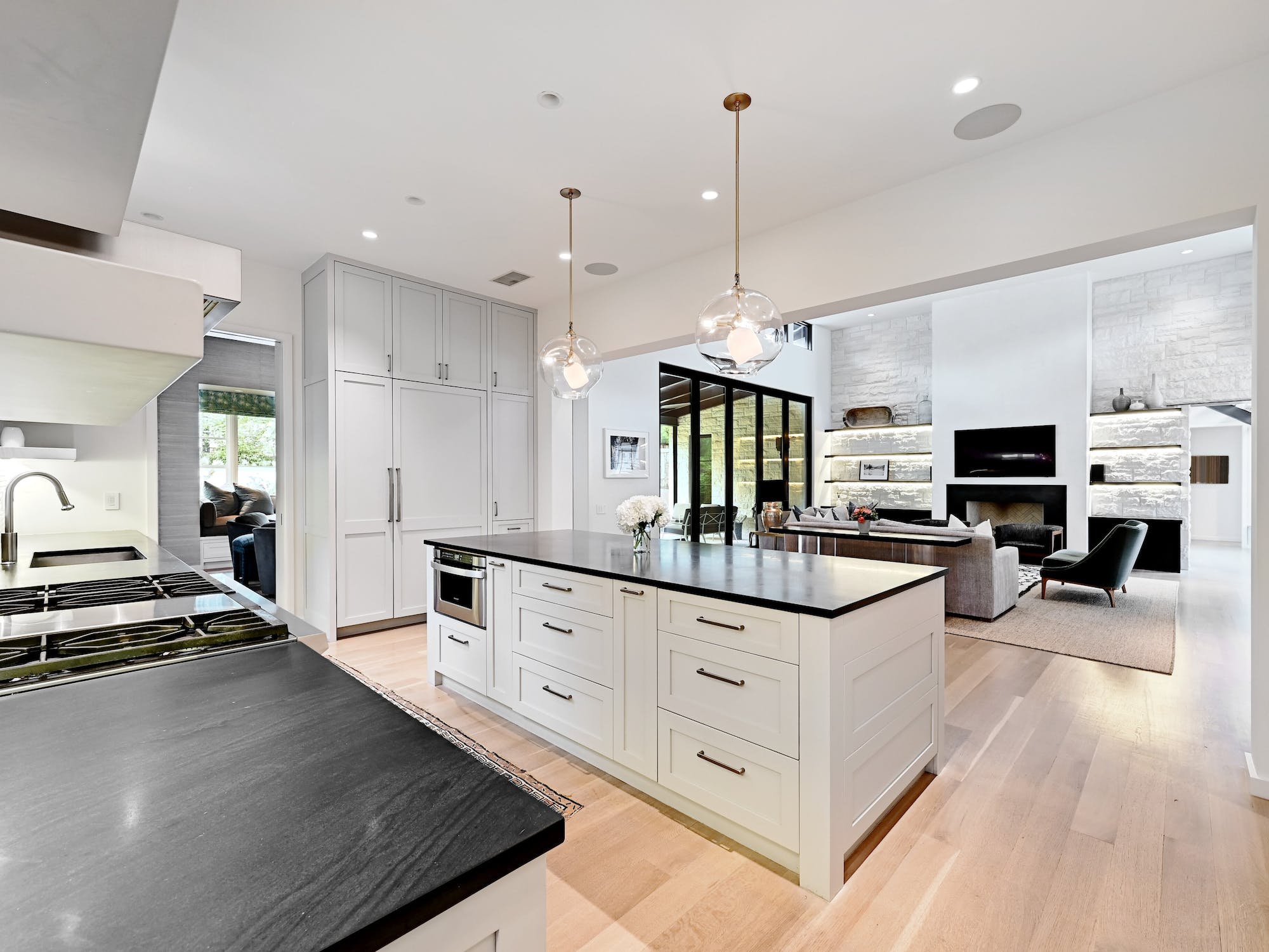 2906 Greenlee Drive | Stunning 0.61 Acre home in Tarrytown